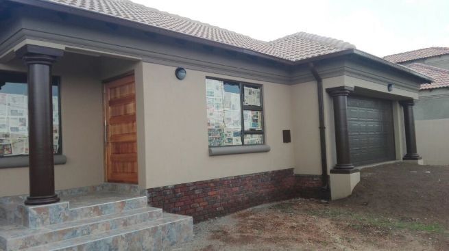 Rdp house for sale 150,000 call us 0695204800, Katlehong South | RentUncle