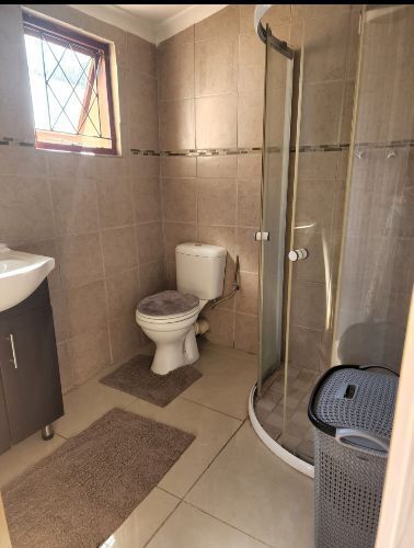 Secure Outbuilding for rent, Glen Anil | RentUncle