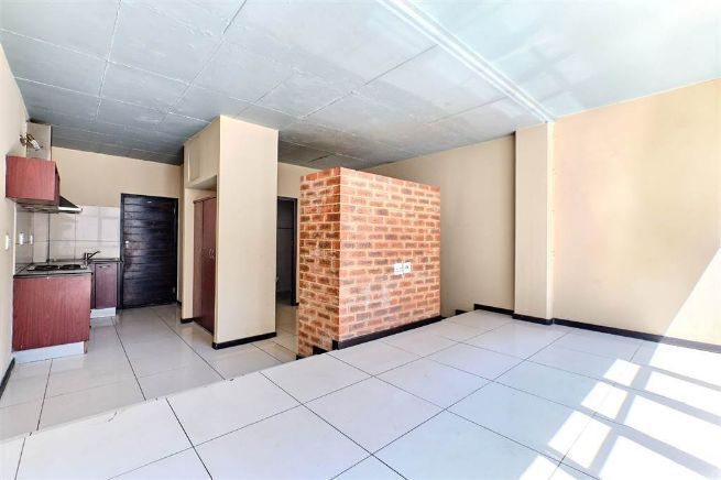 1 Bedroom Apartment in Braamfontein, Braamfontein | RentUncle