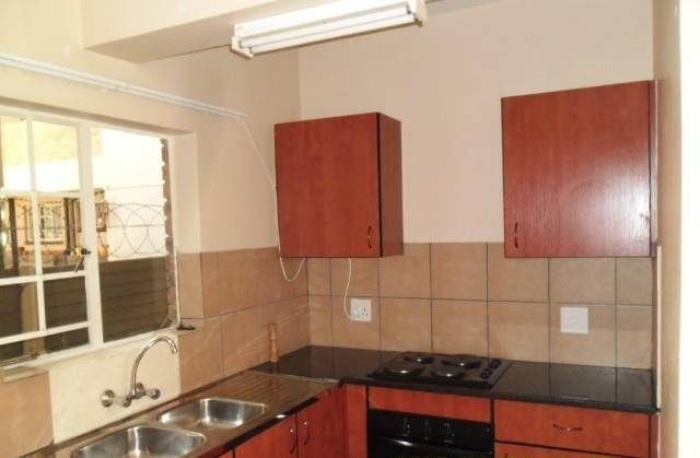 2 Bed Apartment in Rustenburg, Renosterfontein AH | RentUncle