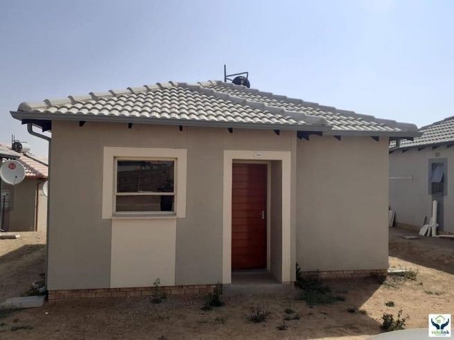 Rdp houses for sale in Tembisa,Roodepoort,clayville,Boksburg,Diepkloof ...