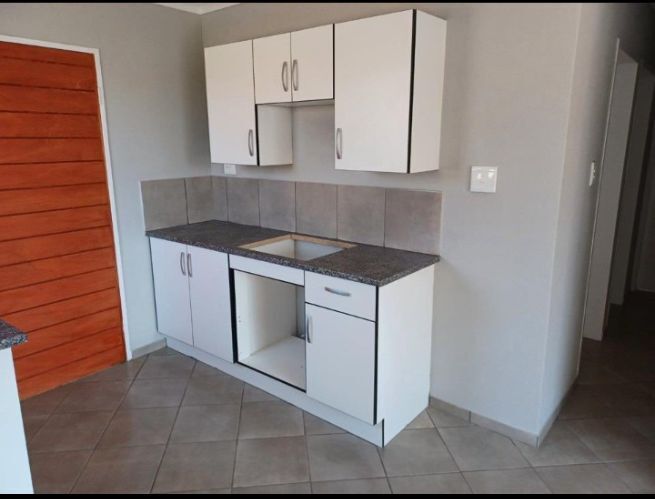 Mr Moeti On 0728117975, Mhluzi | RentUncle