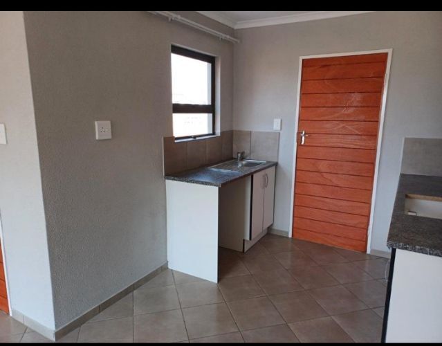 Mr Moeti On 0728117975, Mhluzi | RentUncle