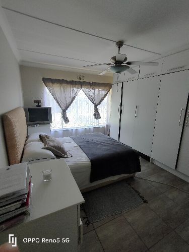 Beautiful 3 bedroom, two bathroom house with a pool to rent R14000 ...