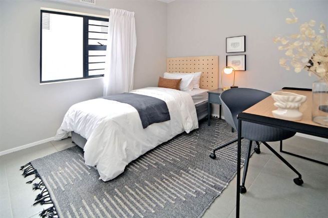 2 Bed 2 Bath Apartment in Noordwyk, Erand creeck complex, Noordwyk ...