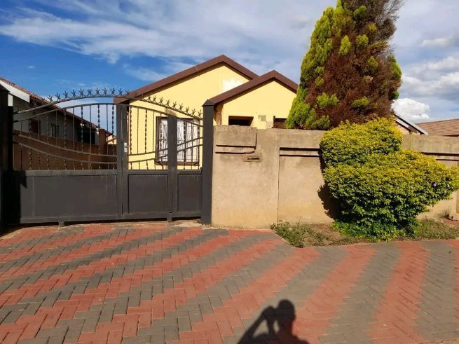 Rdp House For Sale Contact Brian 072 423 4814, Mandela View | RentUncle