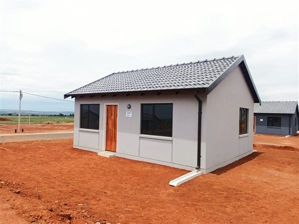 Rdp Houses For sale Call or Whatsapp (0790333142), Ratanda | RentUncle