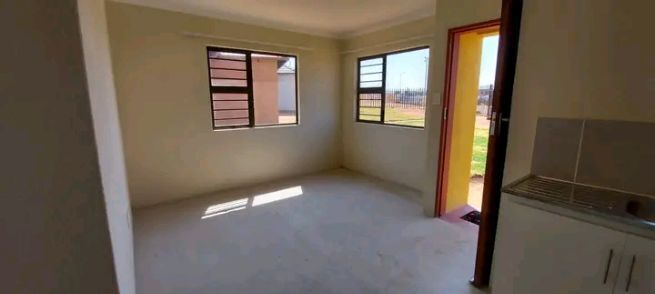 Rdp Houses For Sale, Chiawelo | RentUncle