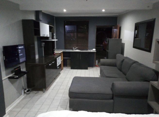 stunning Fully Furnished Studio, Meer En See | RentUncle