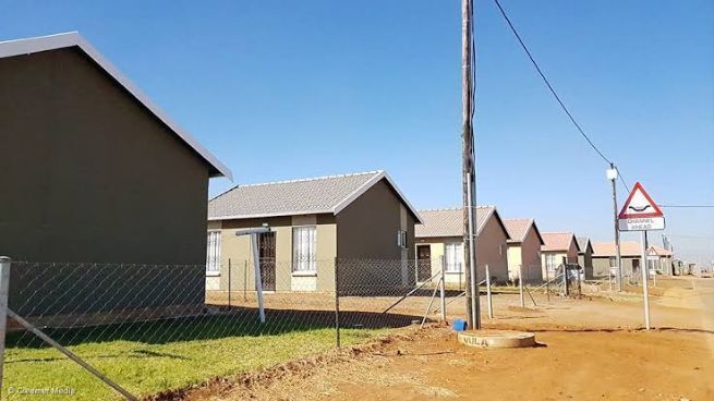 Houses available contack Mr Segole on 0664591906, Botshabelo | RentUncle