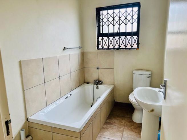 Rdp house for sale 0648886043, Ga-rankuwa Industrial | RentUncle