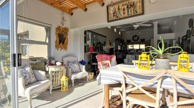 2 Bed Apartment in Hamilton ready, Grassy Park | RentUncle