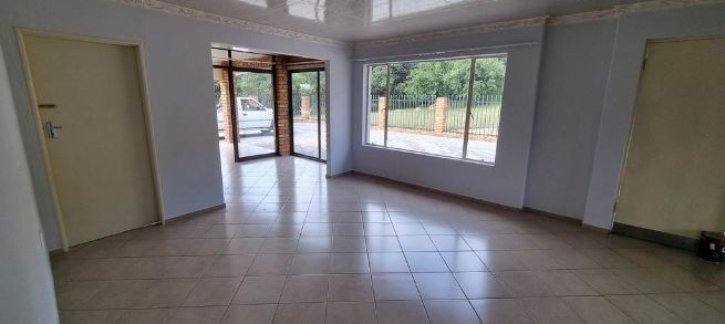 3 Bed 2 bath Apartment\Flat To Rent in Cashan, Cashan | RentUncle