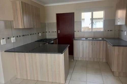 3 Bed House To Rent in Waterkloof, Waterkloof AH | RentUncle