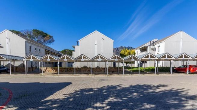 2 Bedroom Apartment To Rent in Amstelhof, Amstelhof | RentUncle