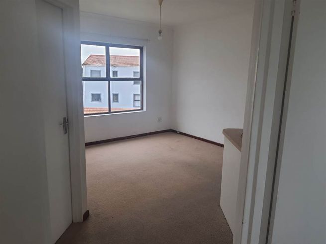 2 Bedroom Apartment / Flat to Rent in Parow North, Parow North | RentUncle